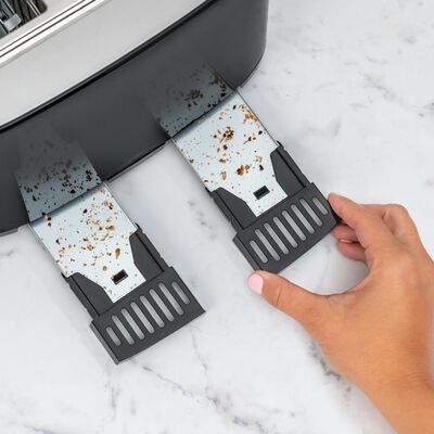 Oster 4-Slice Touchscreen Toaster